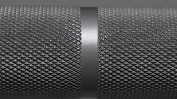 The 3 Types of Barbell Knurling and What It Means for Your Grip