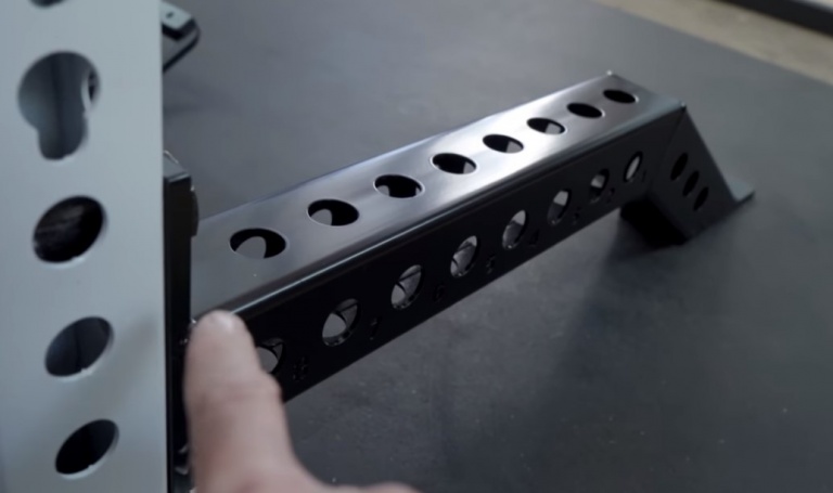 How a Competitive Powerlifter Picks a New Rack