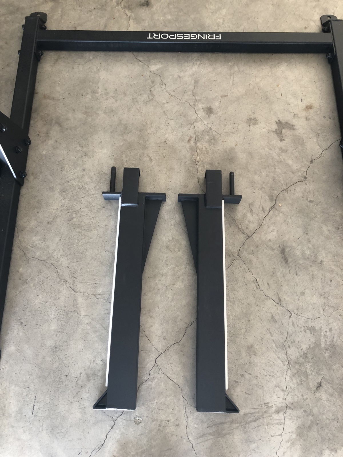 Fringesport Commercial Squat Rack with Spotter Arms – Review